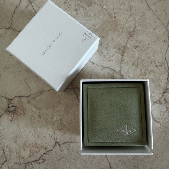 Van Cleef & Arpels | Other | Van Cleef Arpels Necklace Jewelry Box ...